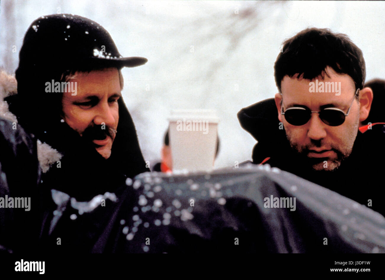 Director: Sam Raimi on the set of A Simple Plan Year: 1998 USA Stock ...