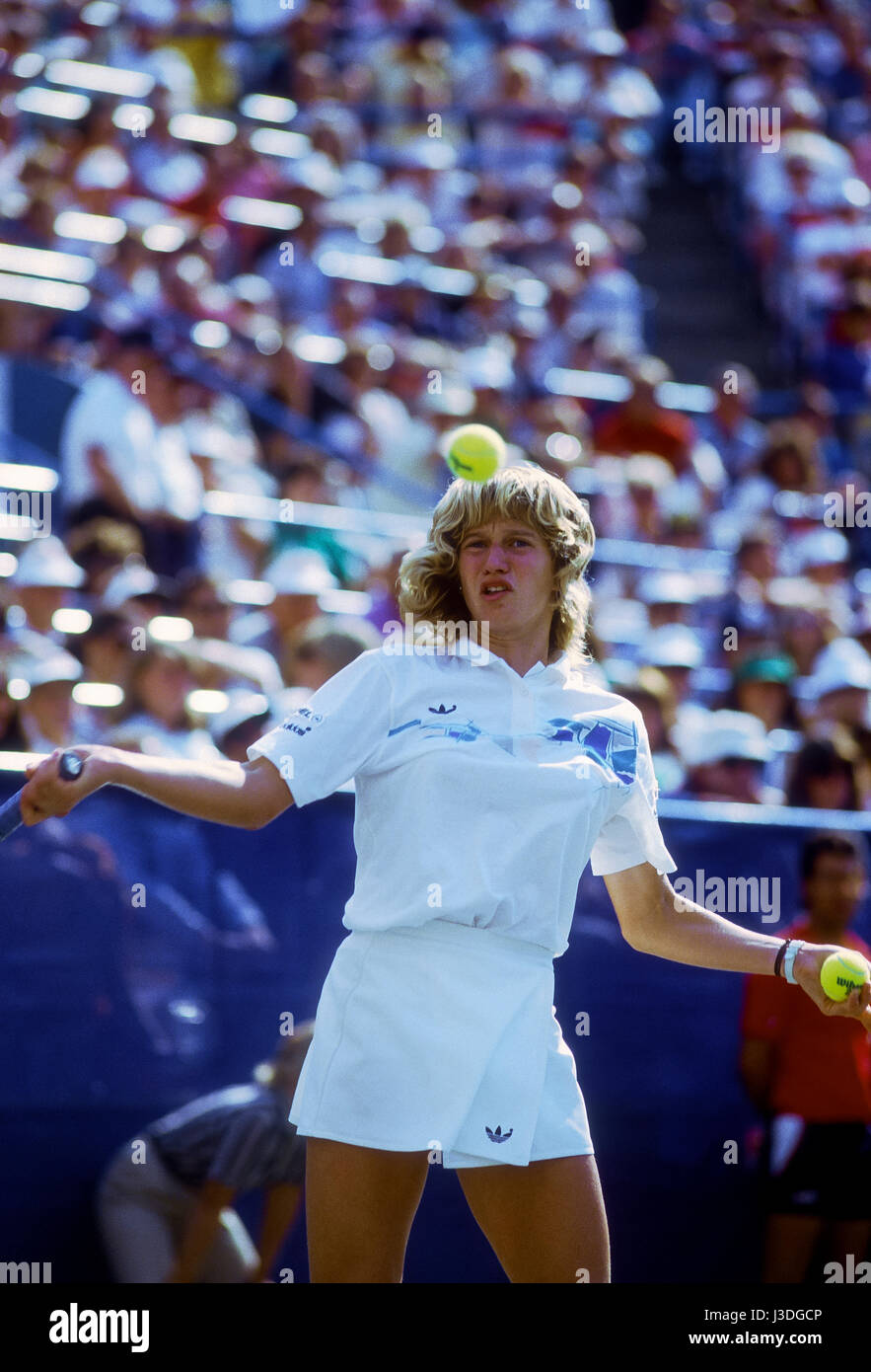Steffi Graf (GER) competing at the 1986 US Open Stock Photo - Alamy