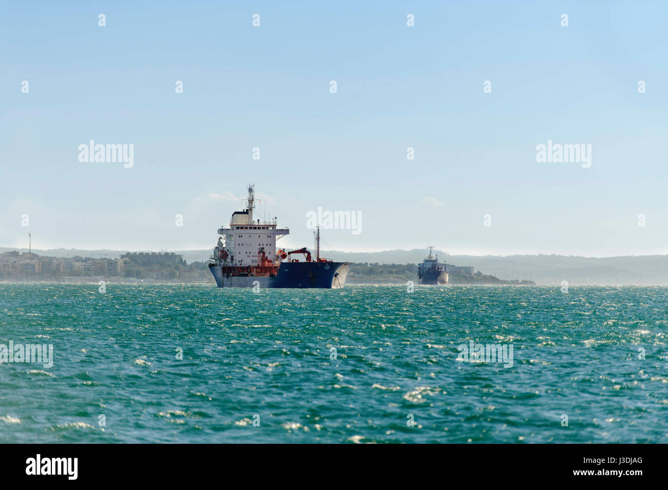 Merchant ships hi-res stock photography and images - Alamy