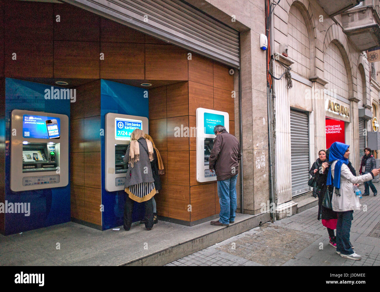 Traveling machine hi-res stock photography and images - Alamy