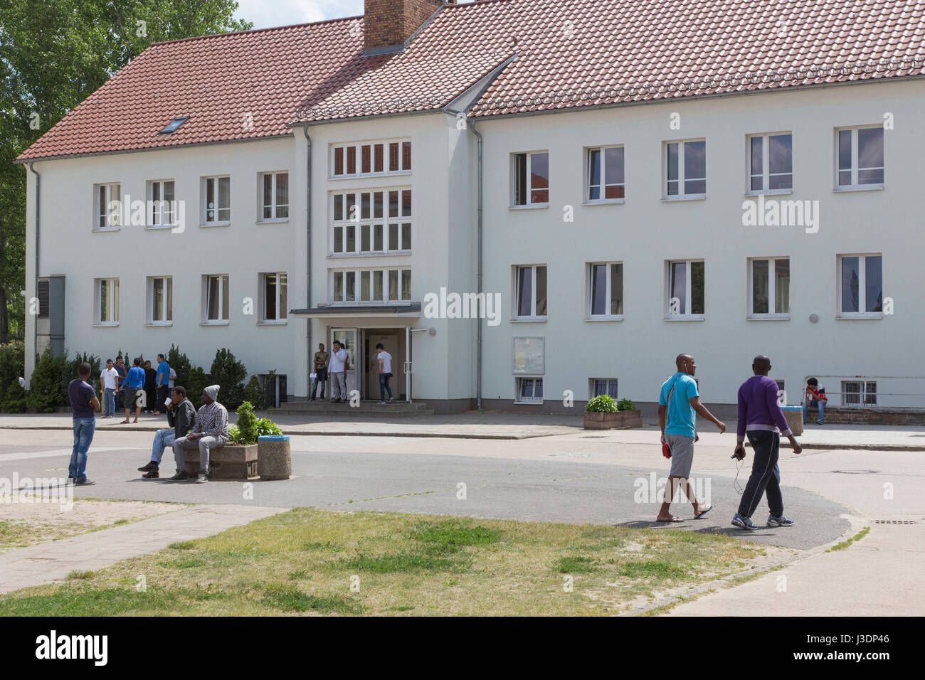 Asylum shelter central reception of asylum seekers hi-res stock ... Asylum shelter central reception of asylum seekers hi-res stock ...