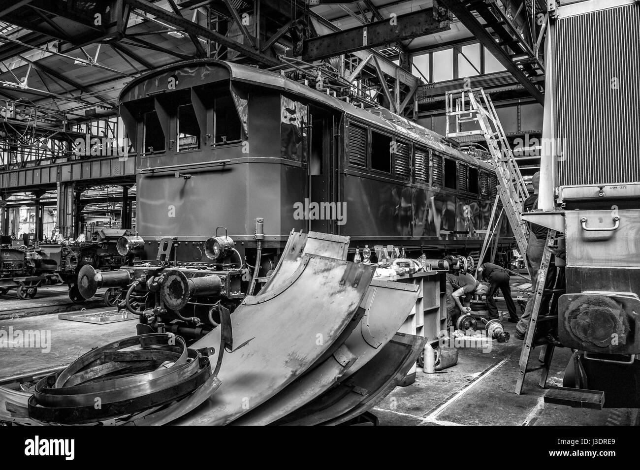 Railroad works Black and White Stock Photos & Images - Alamy