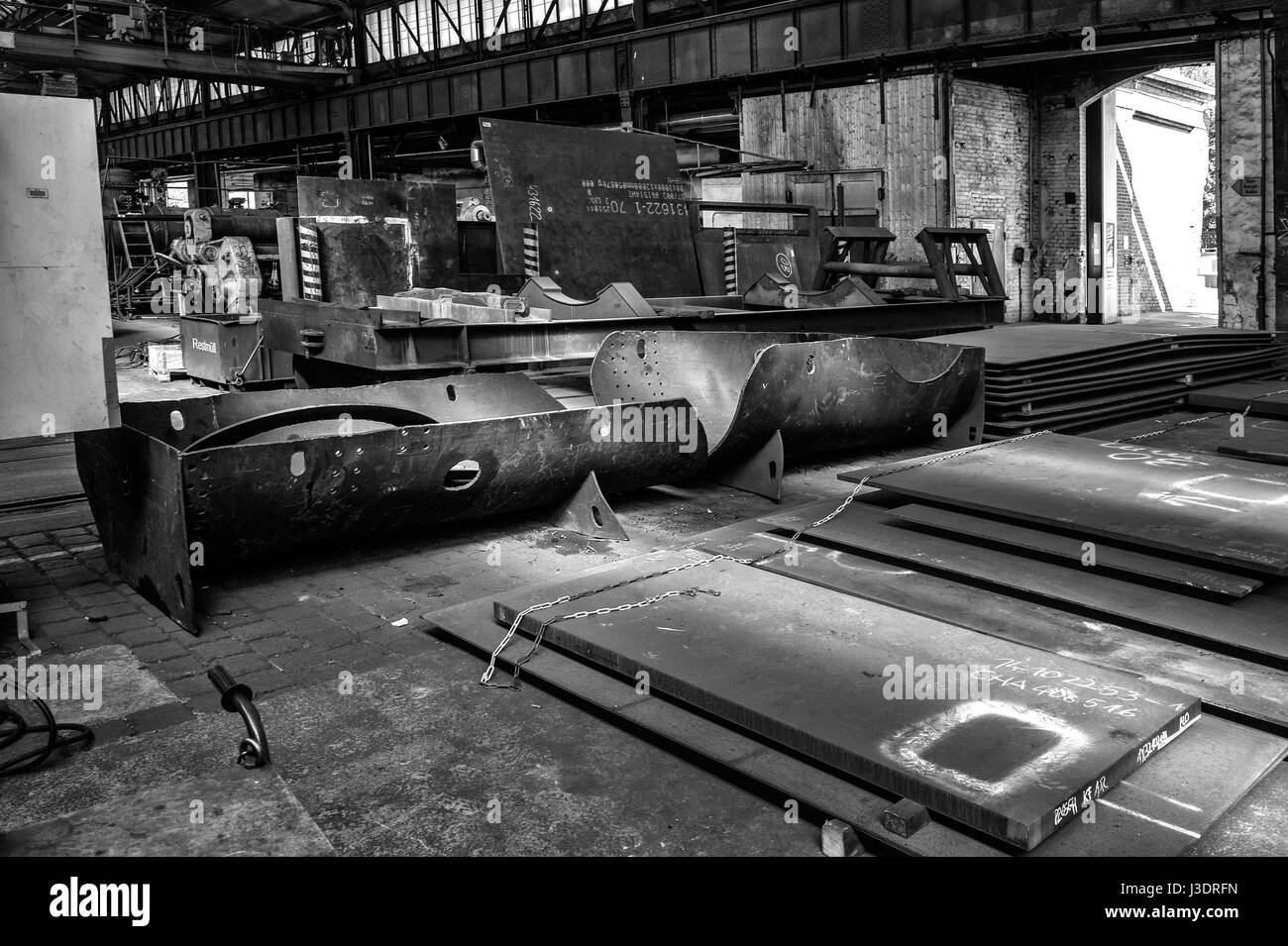 Steam Locomotive Factory Black and White Stock Photos & Images - Alamy