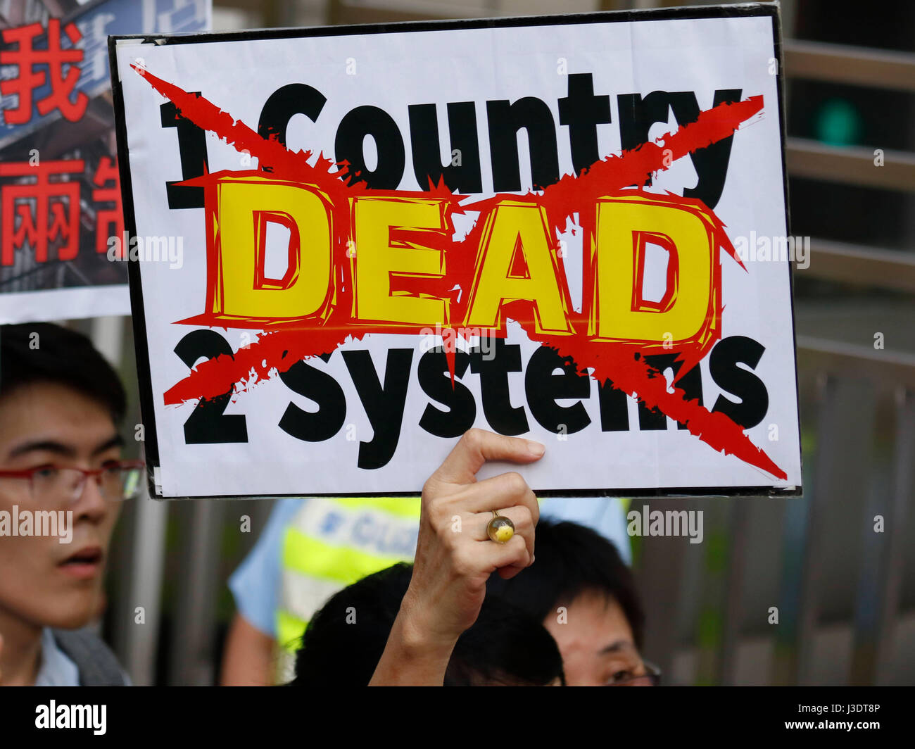 Lam Wing-kee parade in Hong Kong, 2016 Stock Photo - Alamy