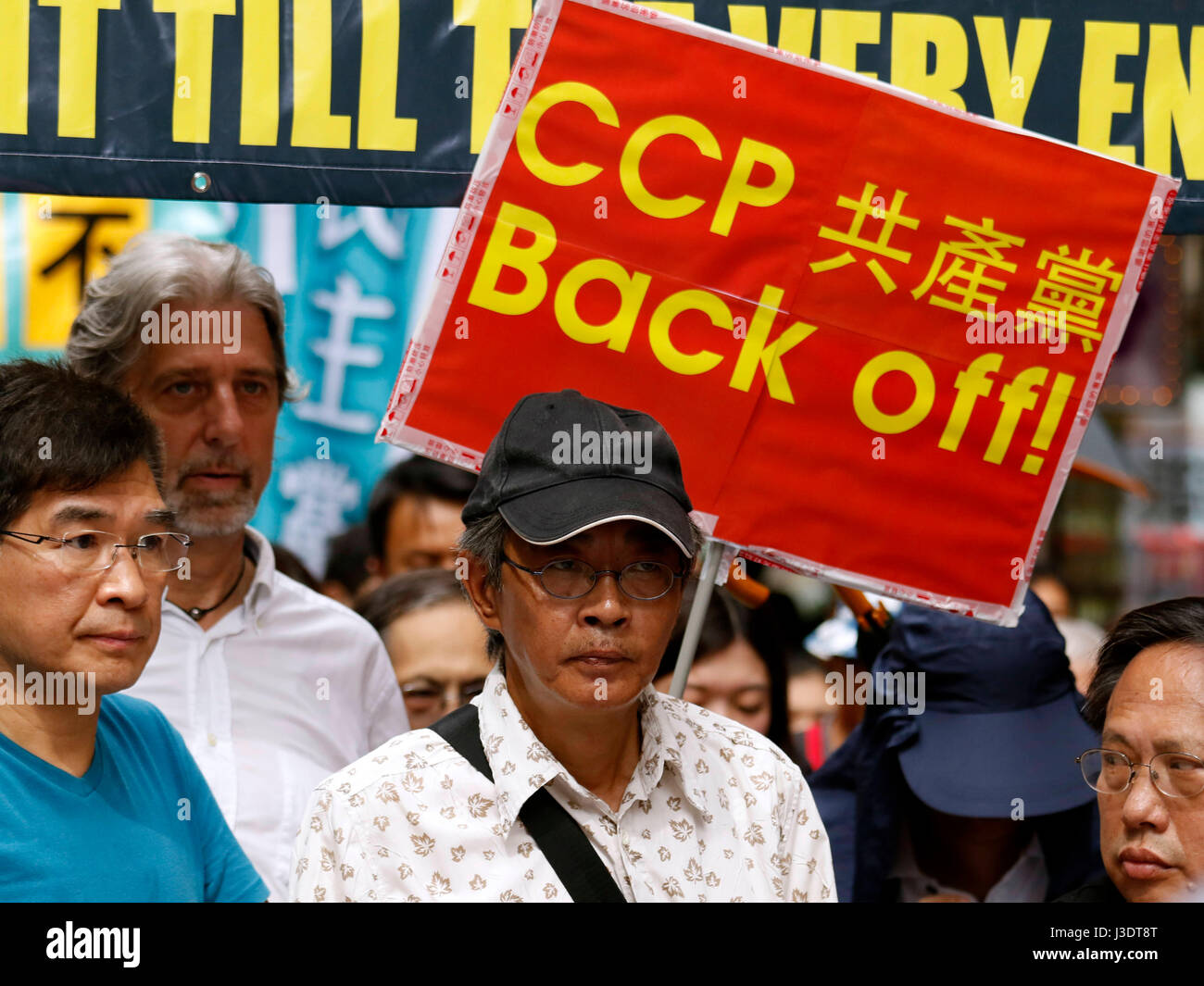 Lam Wing-kee parade in Hong Kong, 2016 Stock Photo - Alamy
