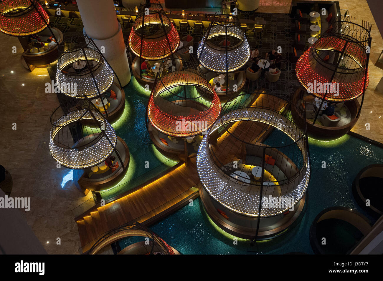 Pan down building hi-res stock photography and images - Alamy