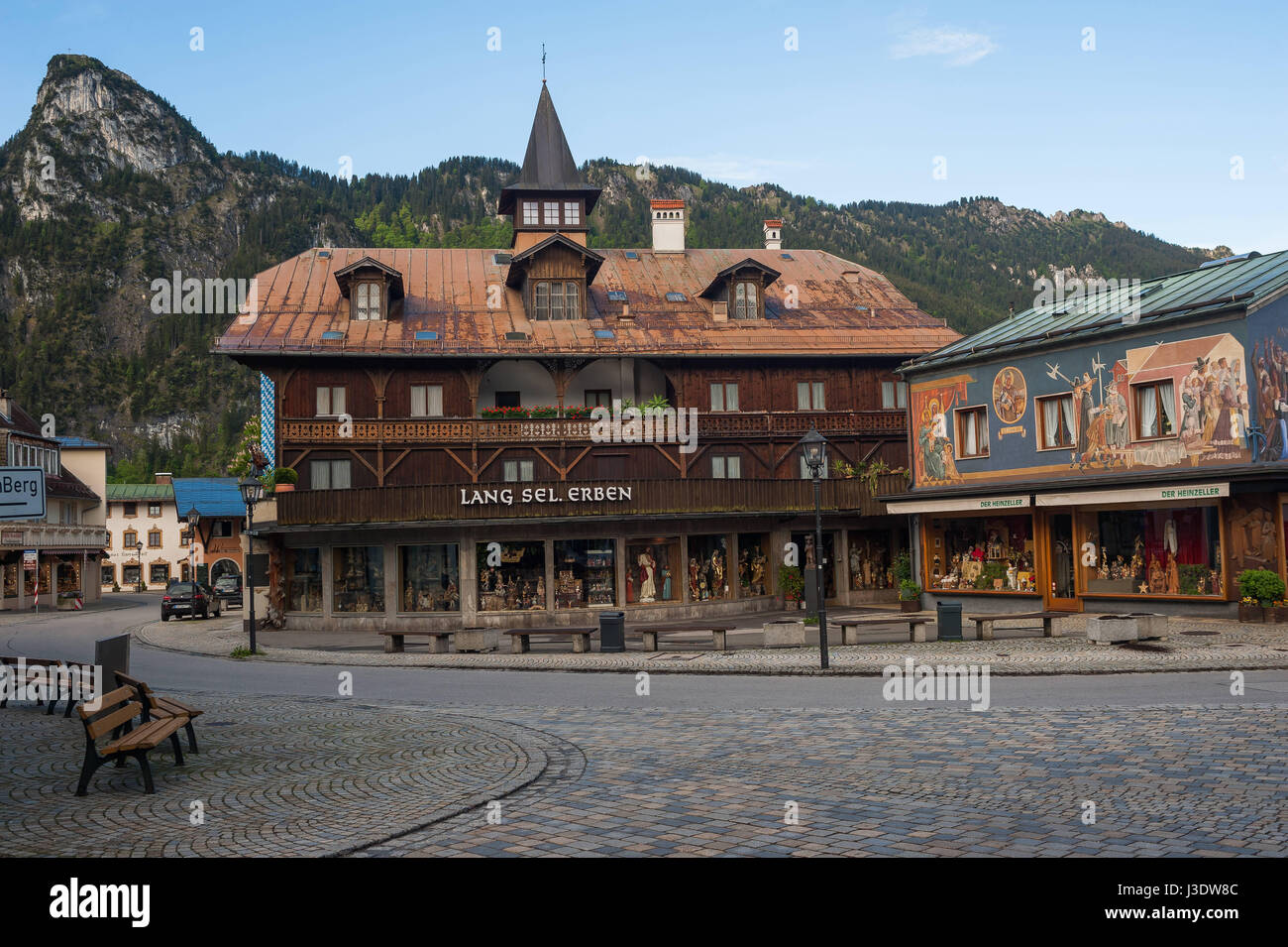 Germany a view of the town center of oberammergau hi-res stock ...