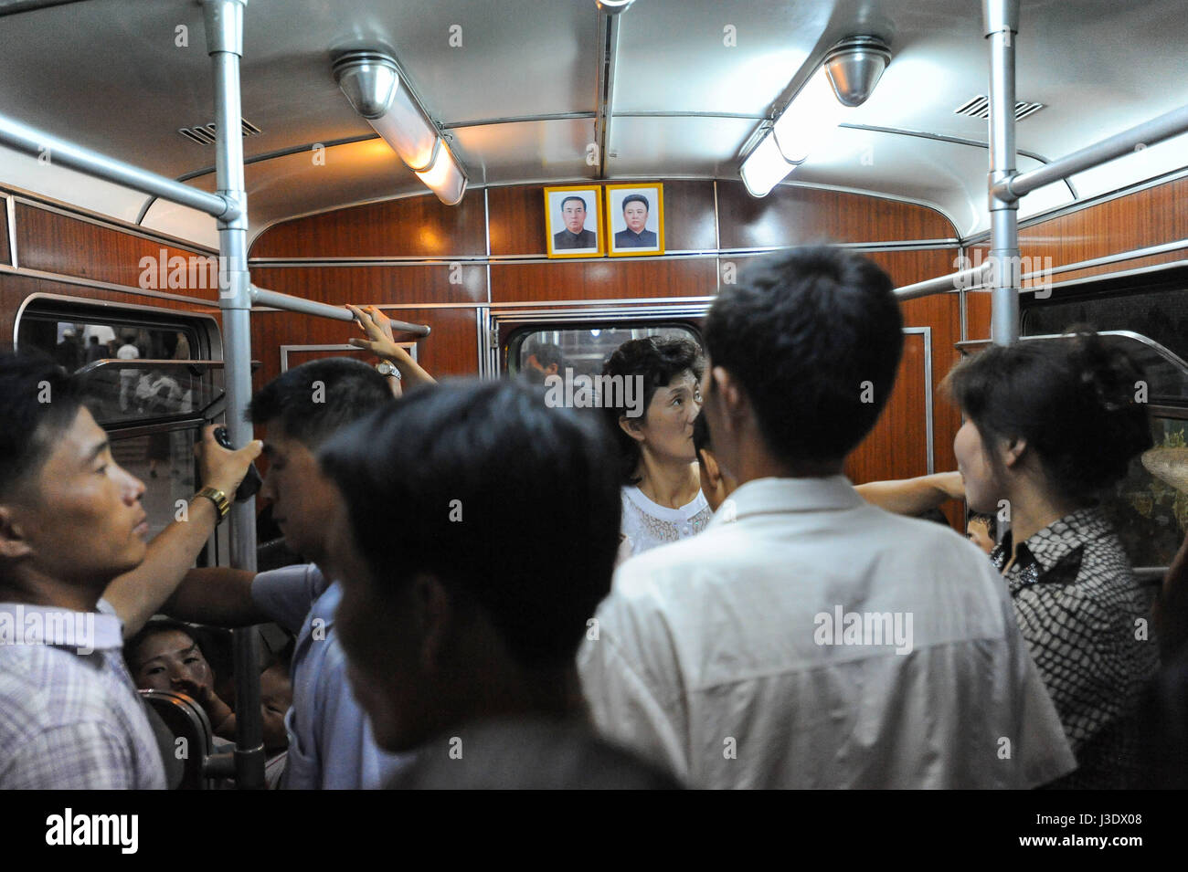 Asiatischer bahnhof hi-res stock photography and images - Alamy