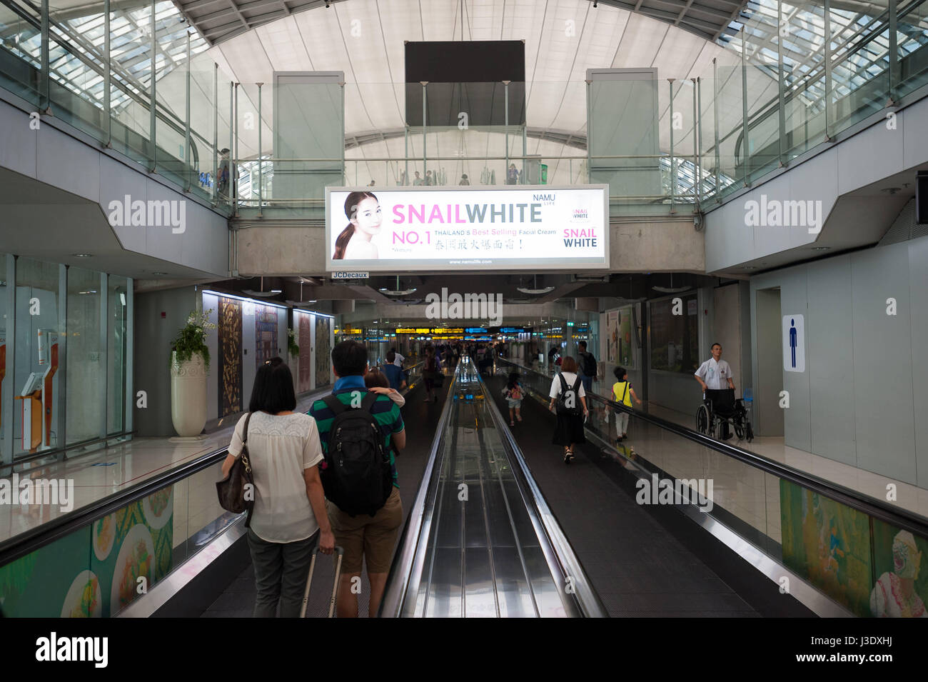 Asia view inside the arrival area at bangkoks suvarnabhumi airport hi ...