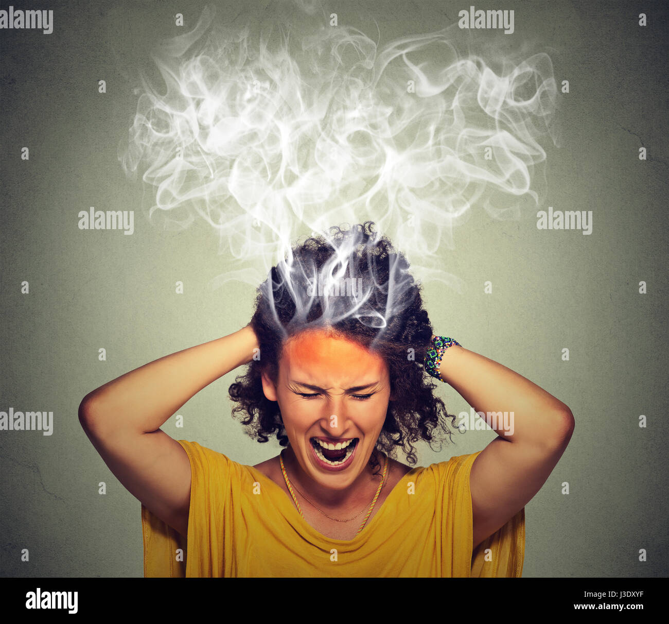 Portrait young stressed woman screaming frustrated thinking too hard ...