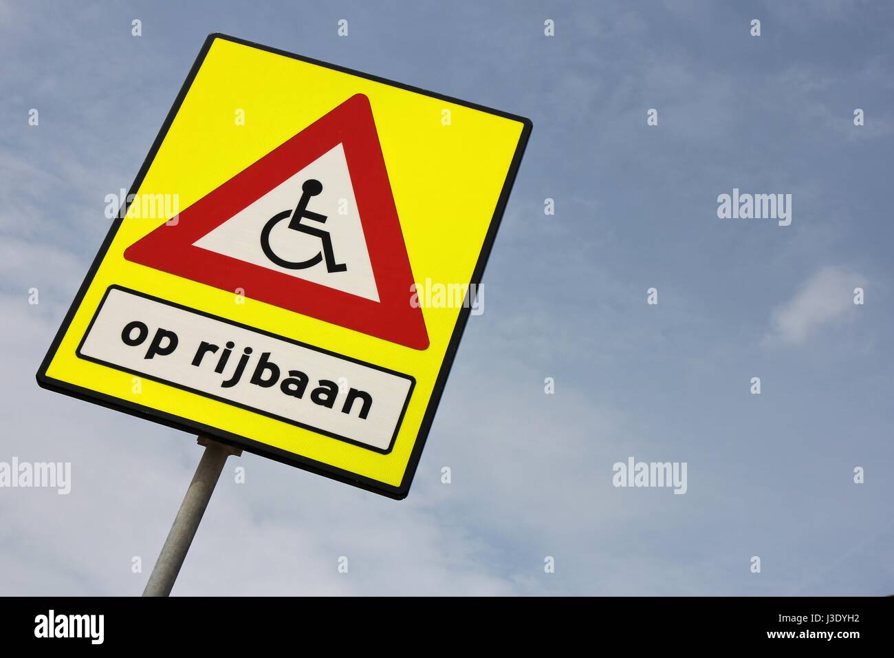 Disabled crossing sign hi-res stock photography and images - Alamy