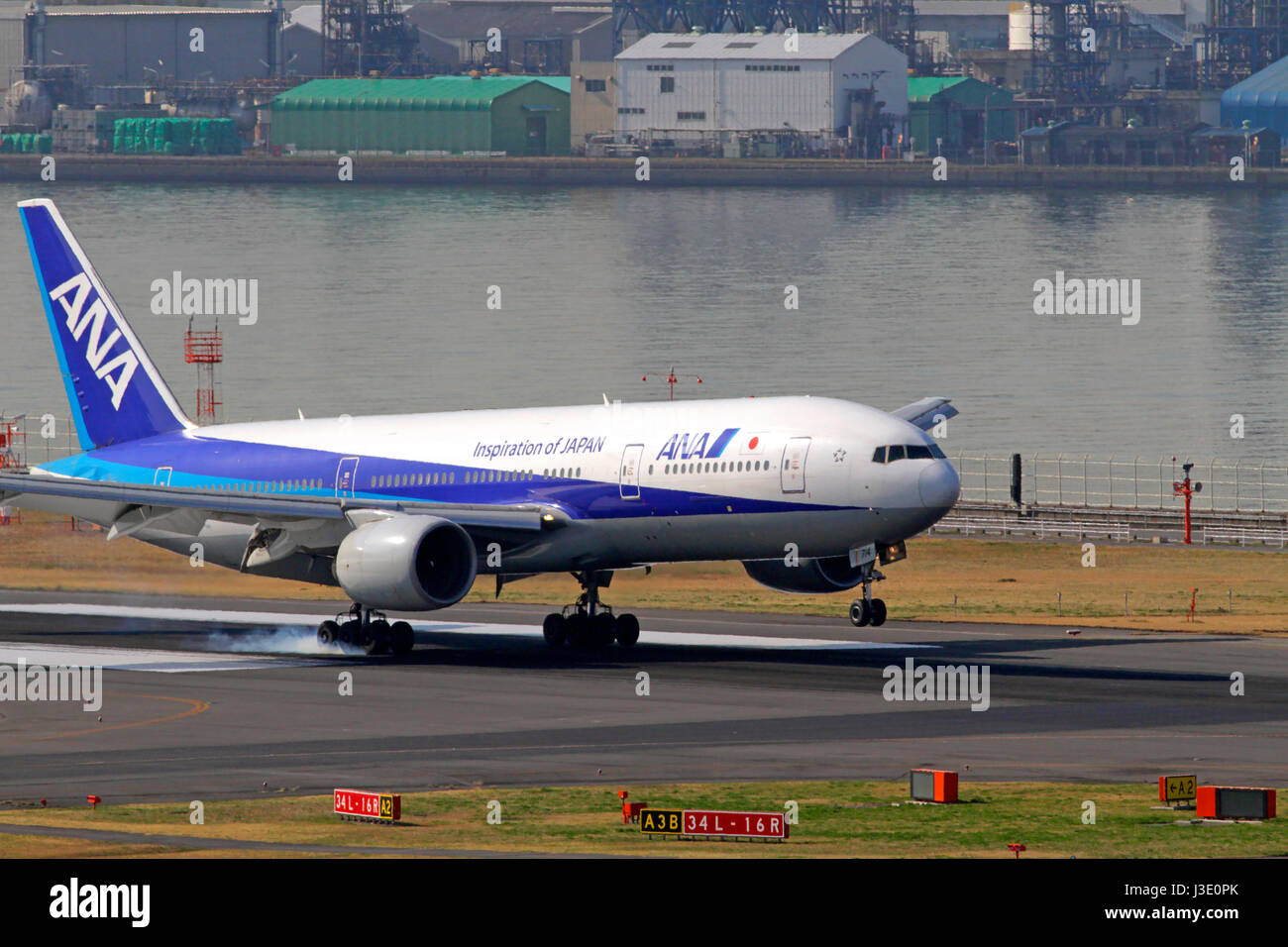 ANA Boeing 777 Landing at Haneda Airport Tokyo Japan Stock Photo - Alamy