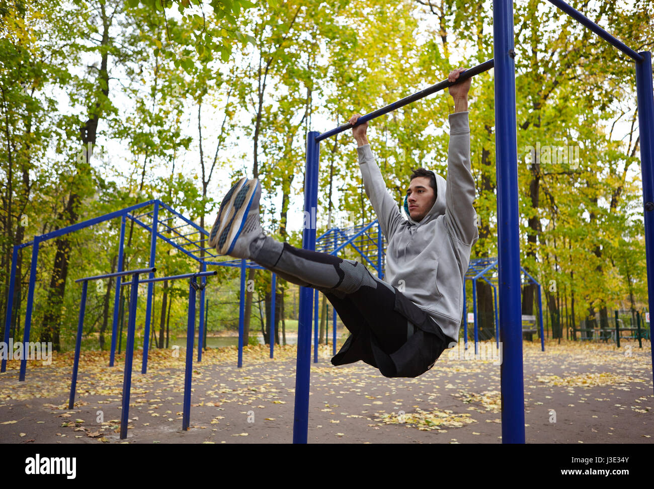Athlete doing pull up hi-res stock photography and images - Alamy