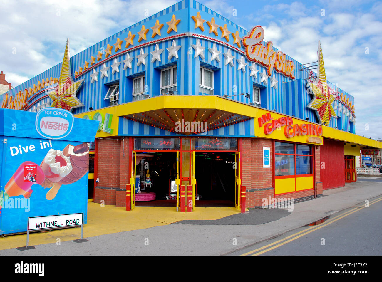 The promenade at Blackpool, Lancashire, England Stock Photo - Alamy
