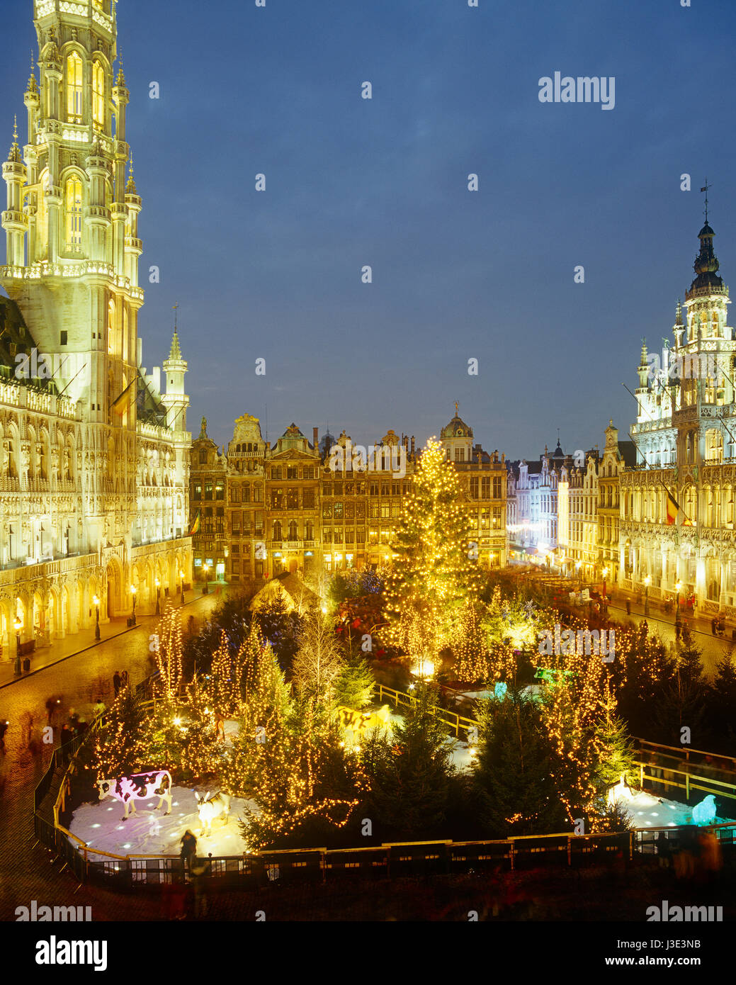 Brussels christmas market hi-res stock photography and images - Alamy