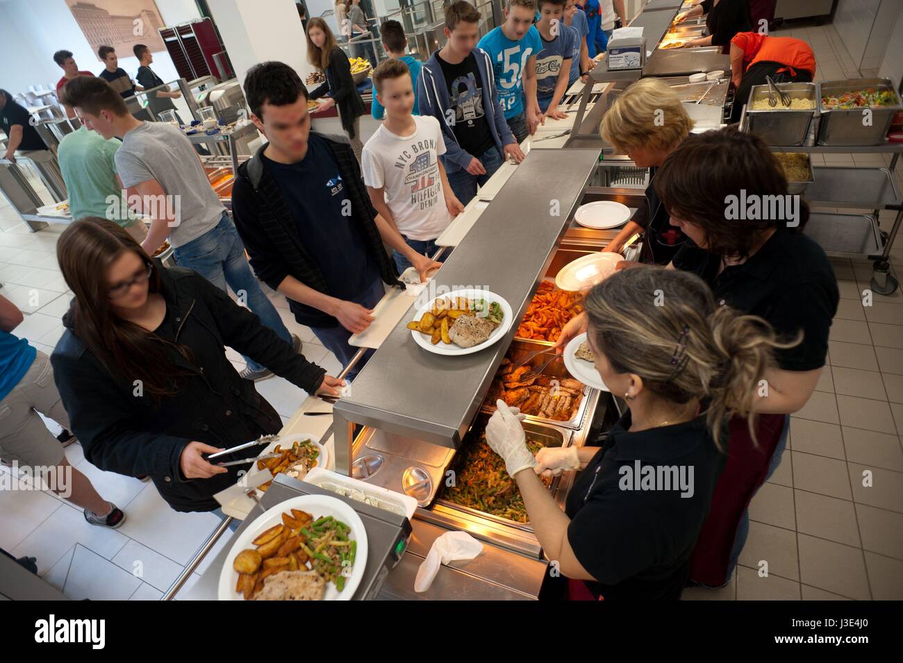 Schule kantine hi-res stock photography and images - Alamy
