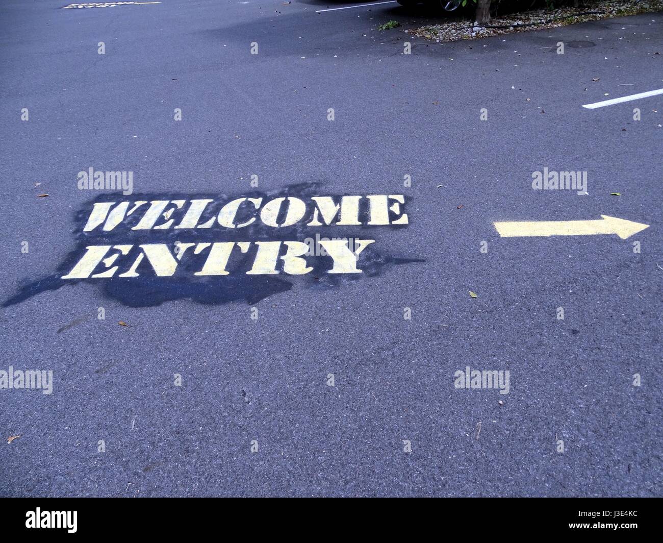 Entry signage sign hi-res stock photography and images - Alamy