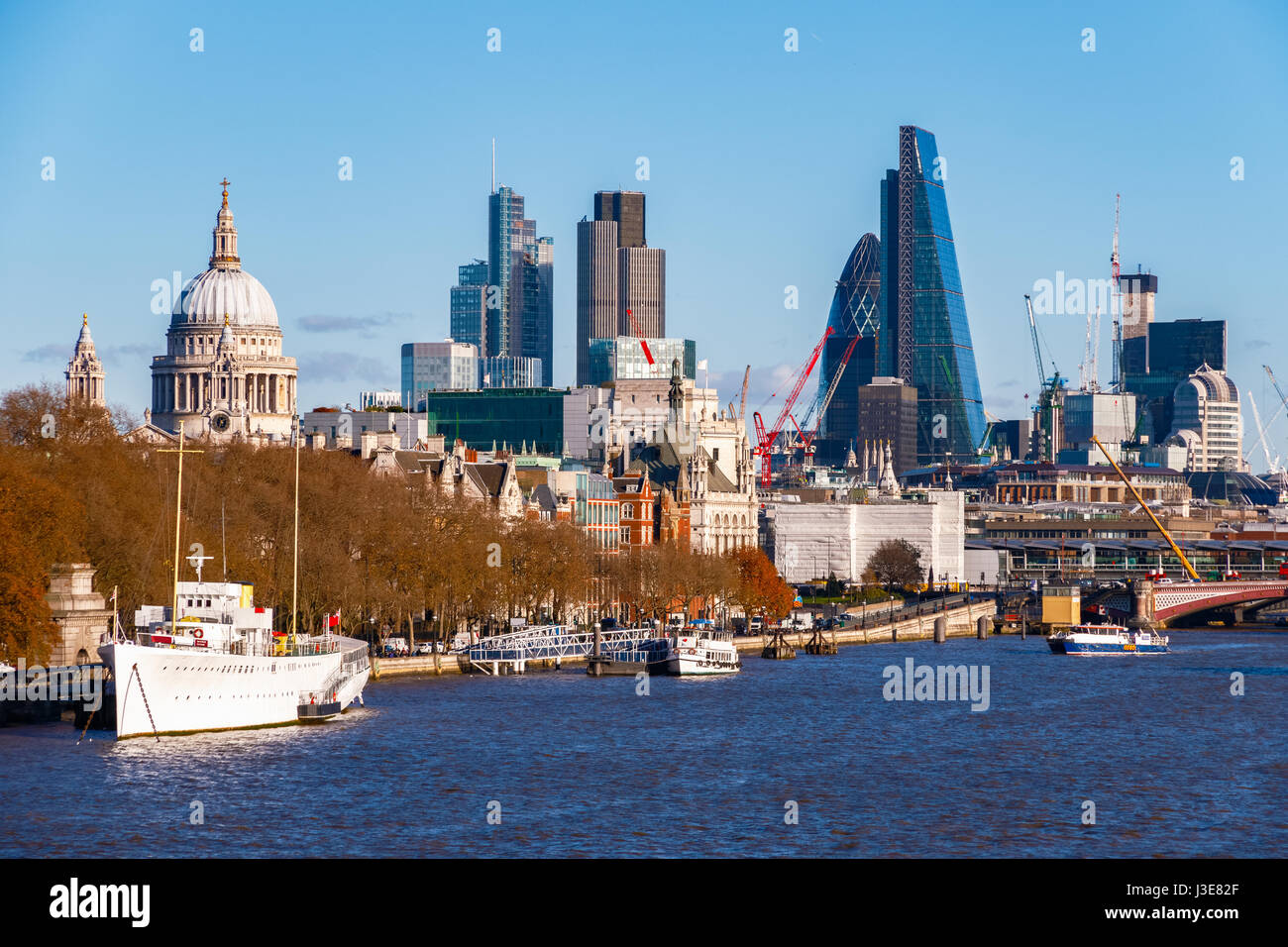 The city of london as seen from waterloo bridge hi-res stock ...