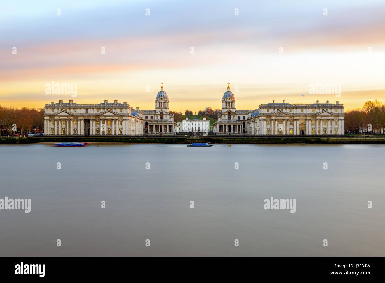Greenwich view from island gardens hi-res stock photography and images ...