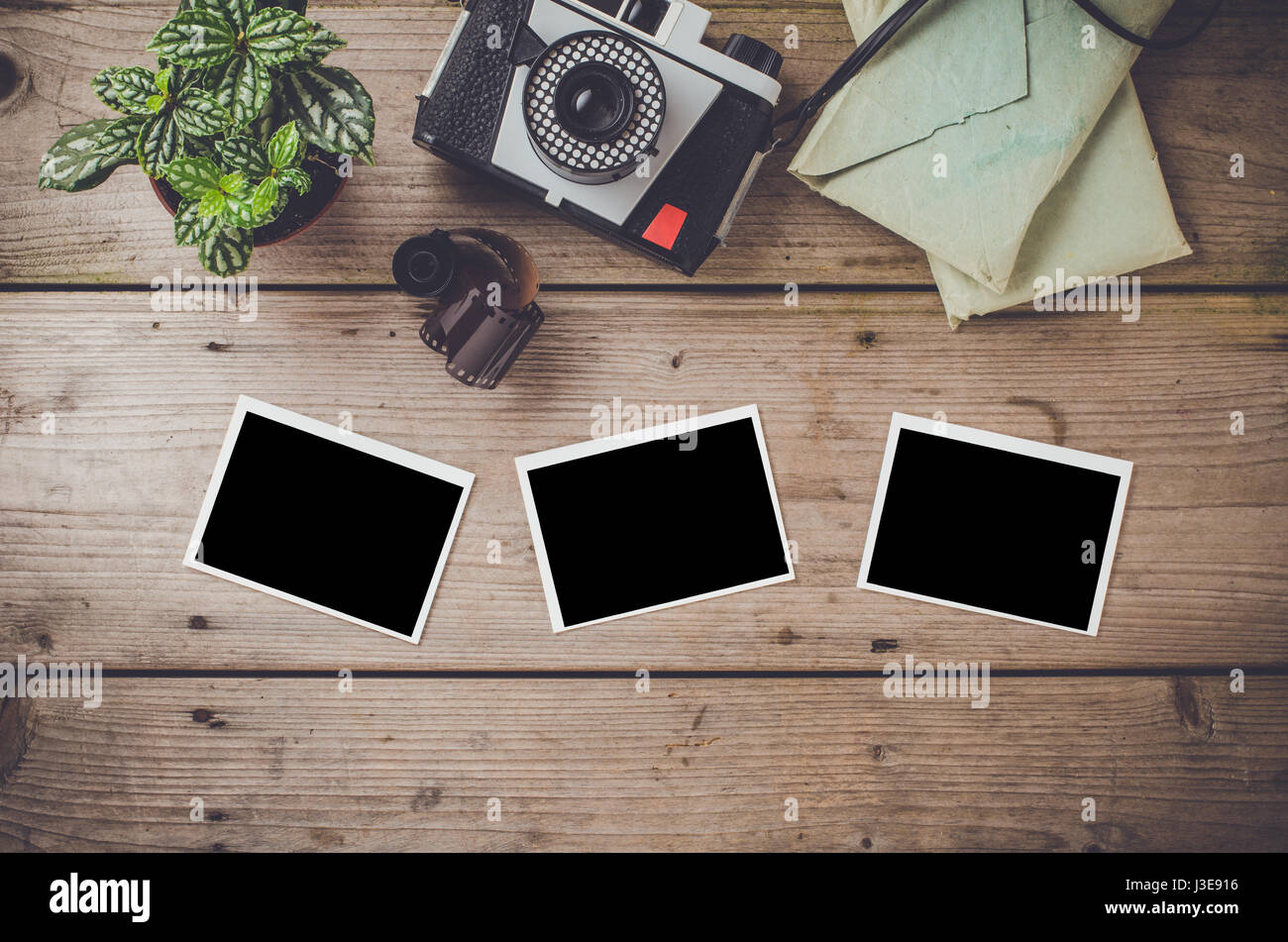 Retro objects hi-res stock photography and images - Alamy