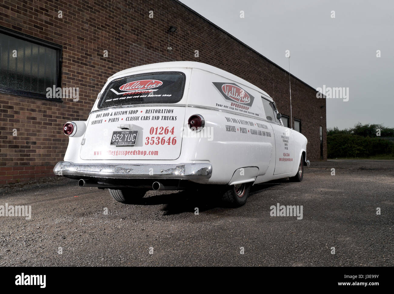 Lowered ford truck hi-res stock photography and images - Alamy