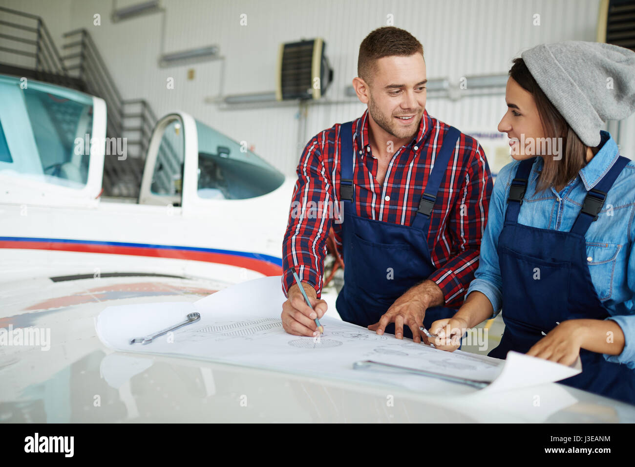 Technician plan hi-res stock photography and images - Alamy