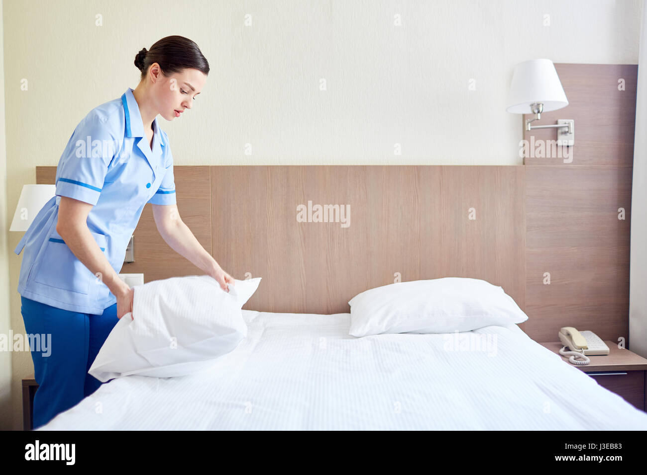 Preparing the bedclothes hi-res stock photography and images - Alamy