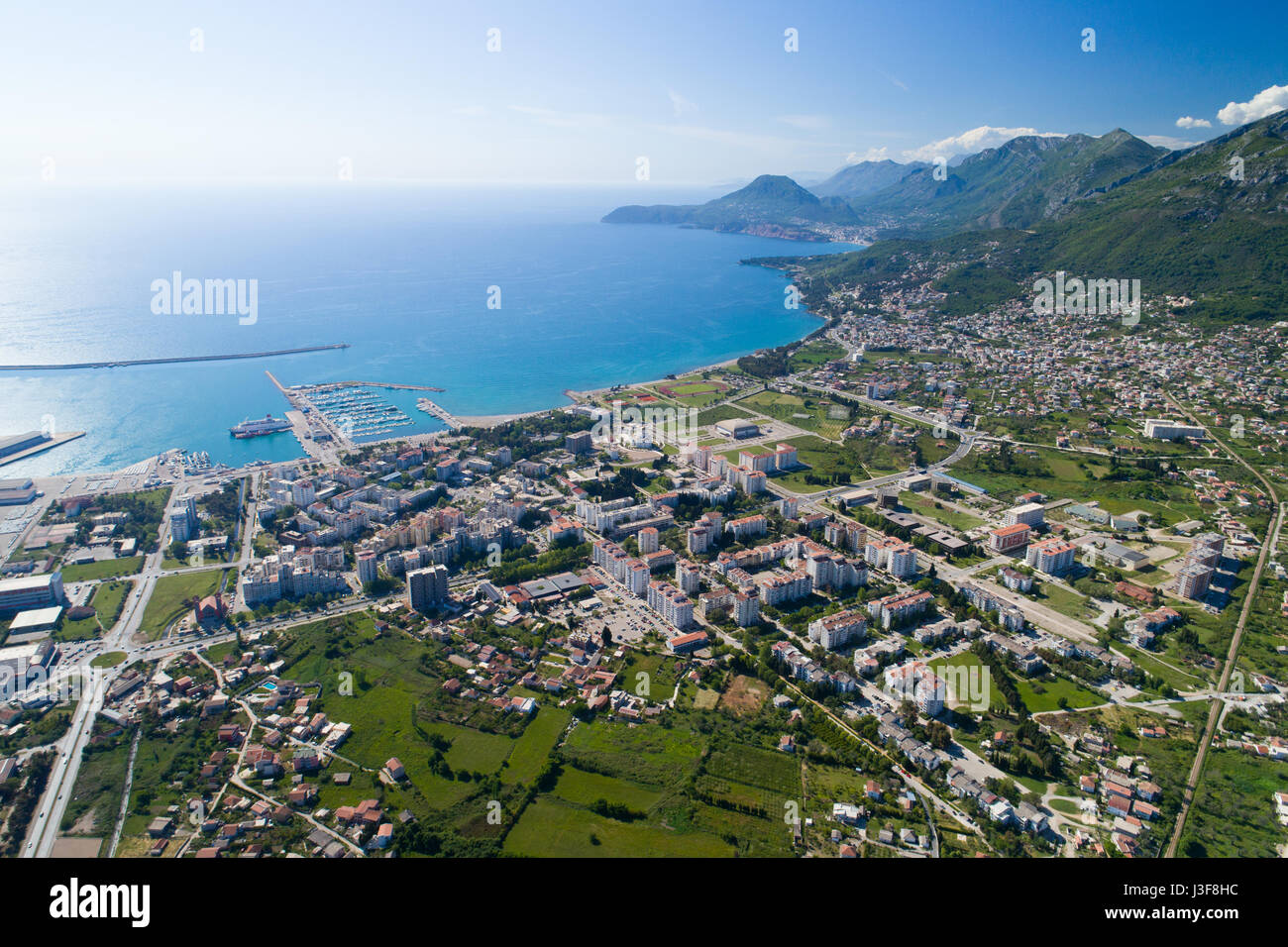Aerial view of the city Bar Stock Photo - Alamy