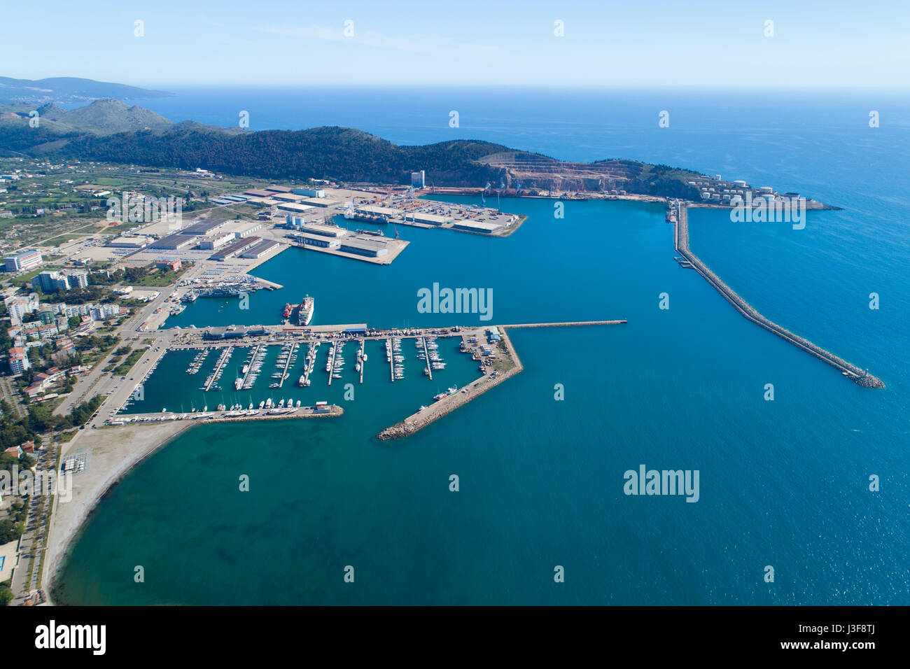 Aerial view of the city Bar Stock Photo - Alamy