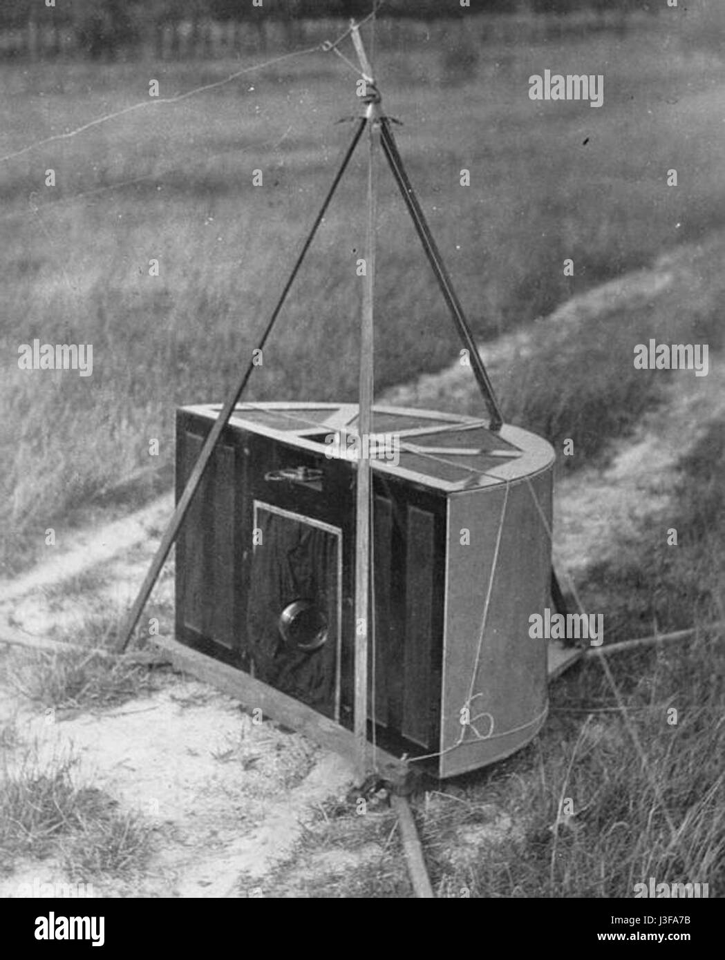 The George Raymond Lawrence kite camera was an innovative early aerial ...