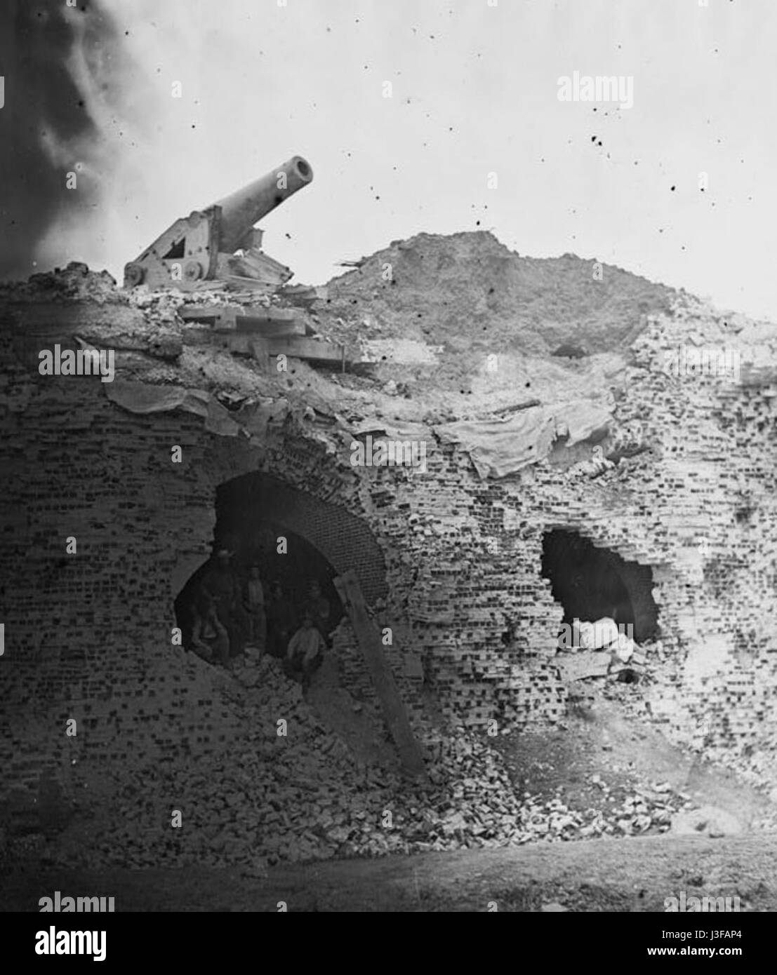 This historical image or event refers to the breach of Fort Pulaski ...
