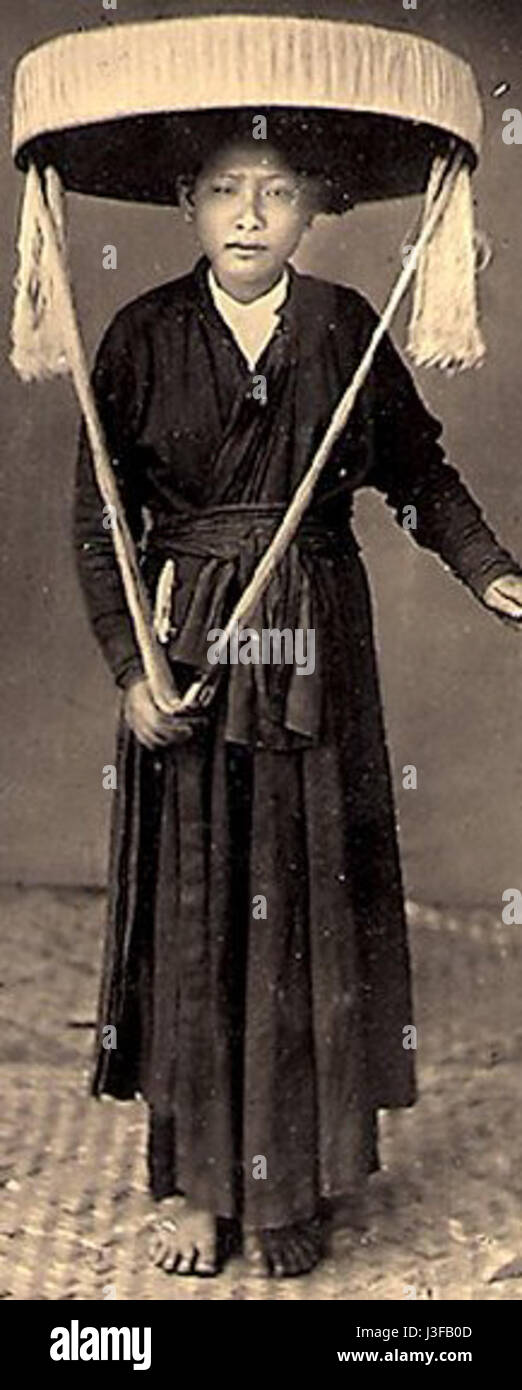 Femme annamite hi-res stock photography and images - Alamy
