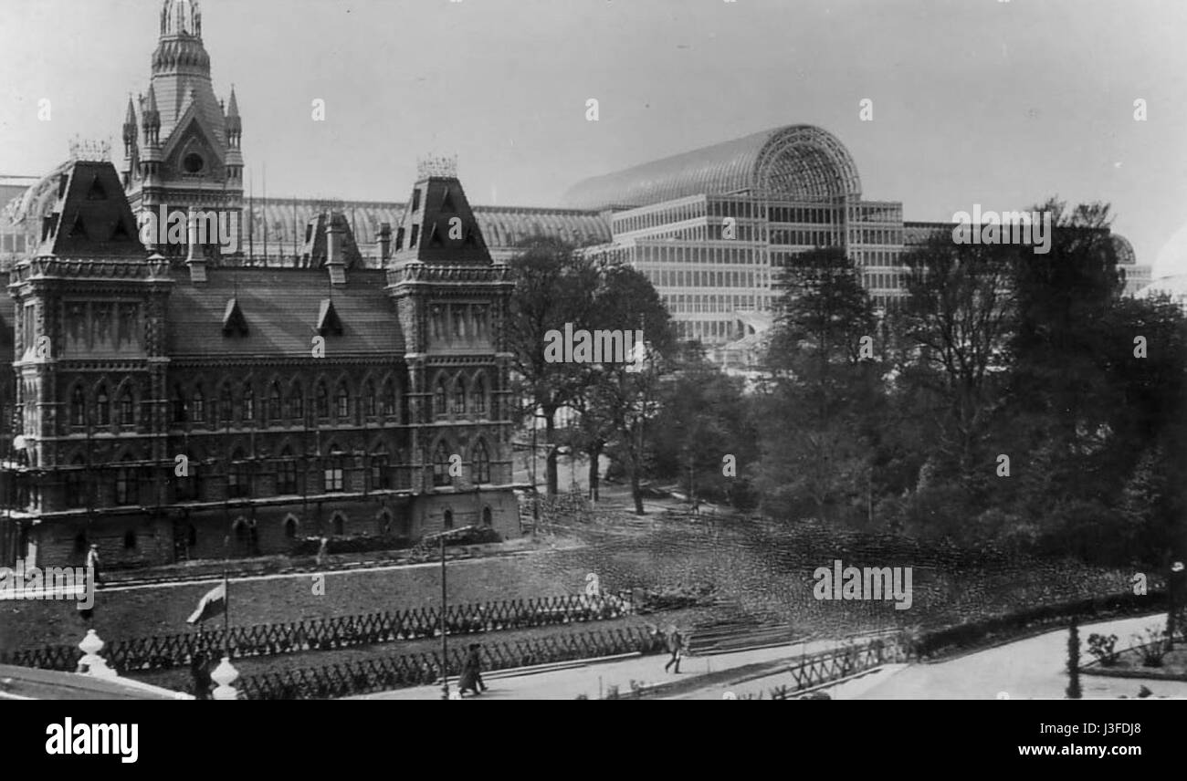 London cultural building Black and White Stock Photos & Images - Alamy