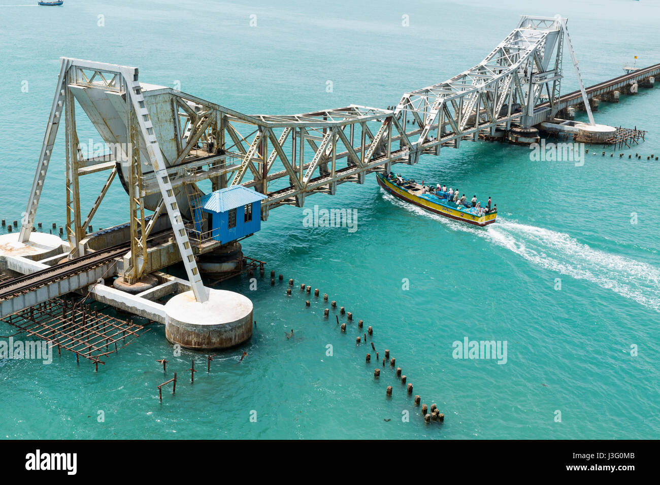 Bridge for train Rameswaram India Tamil Nadu sea Stock Photo - Alamy