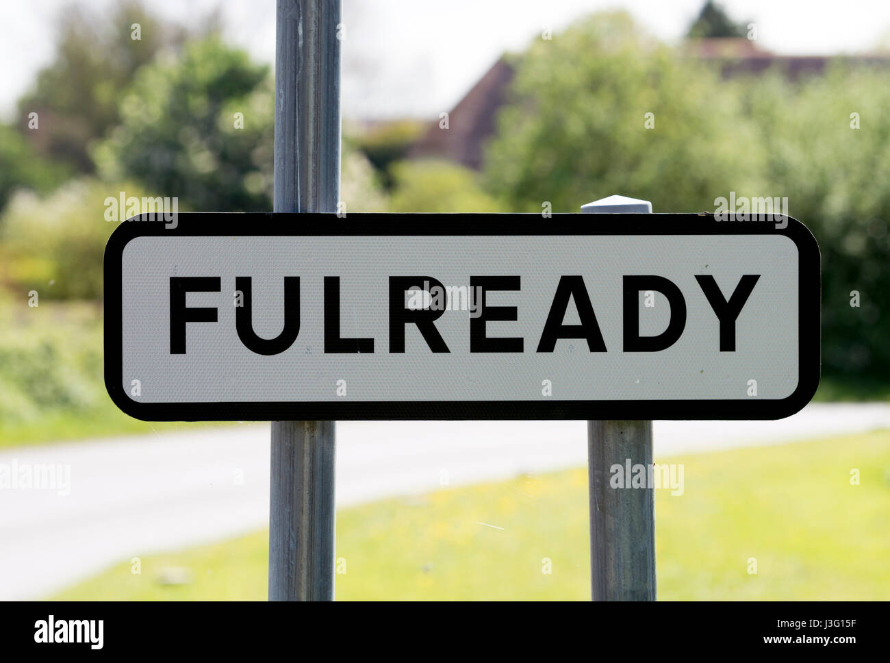 English village name signs hi-res stock photography and images - Alamy