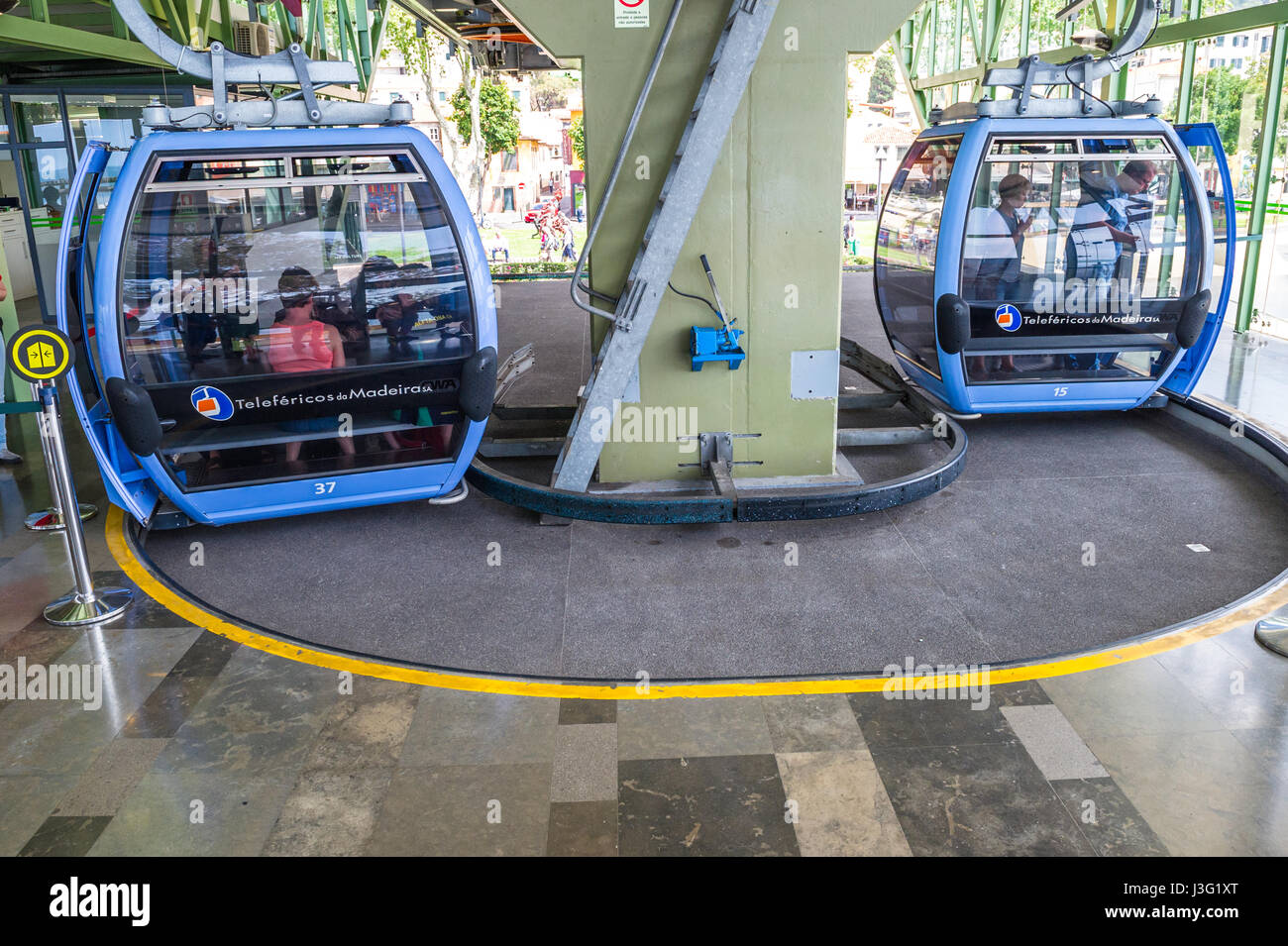 Madeira cable car station hi-res stock photography and images - Alamy