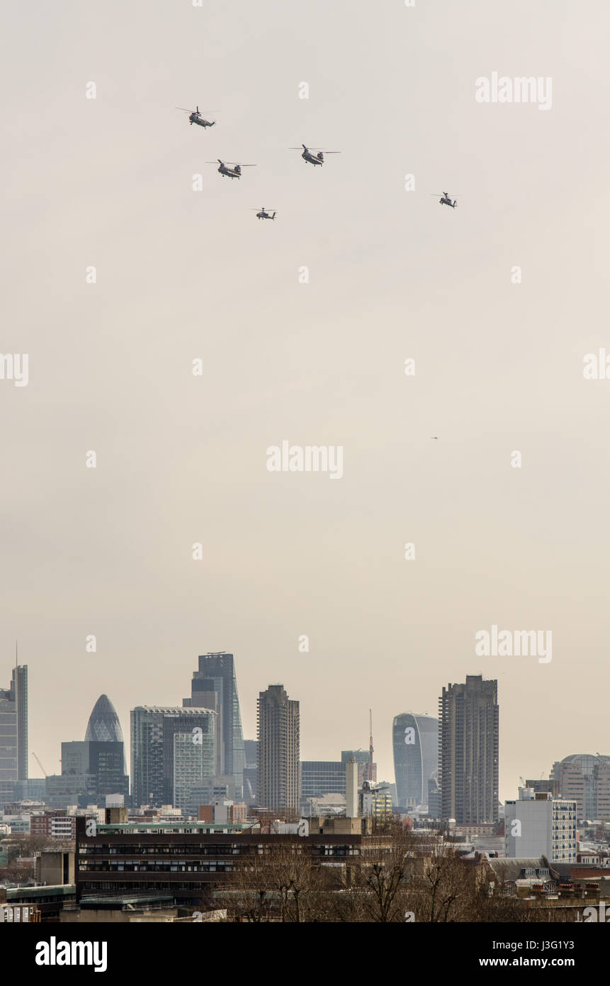 Raf chinook helicopter uk hi-res stock photography and images - Alamy