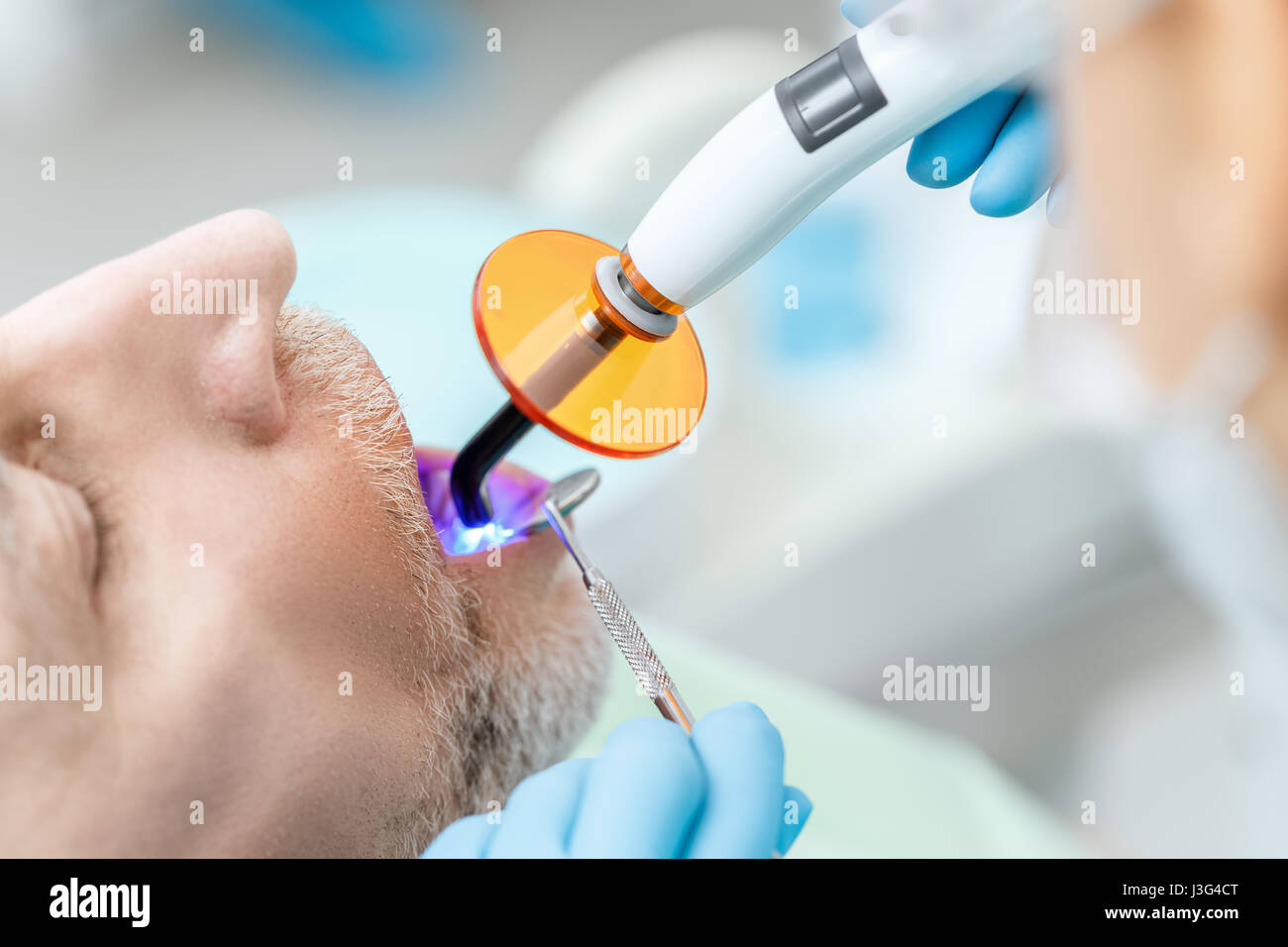 Dentist lamp with teeth hi-res stock photography and images - Alamy