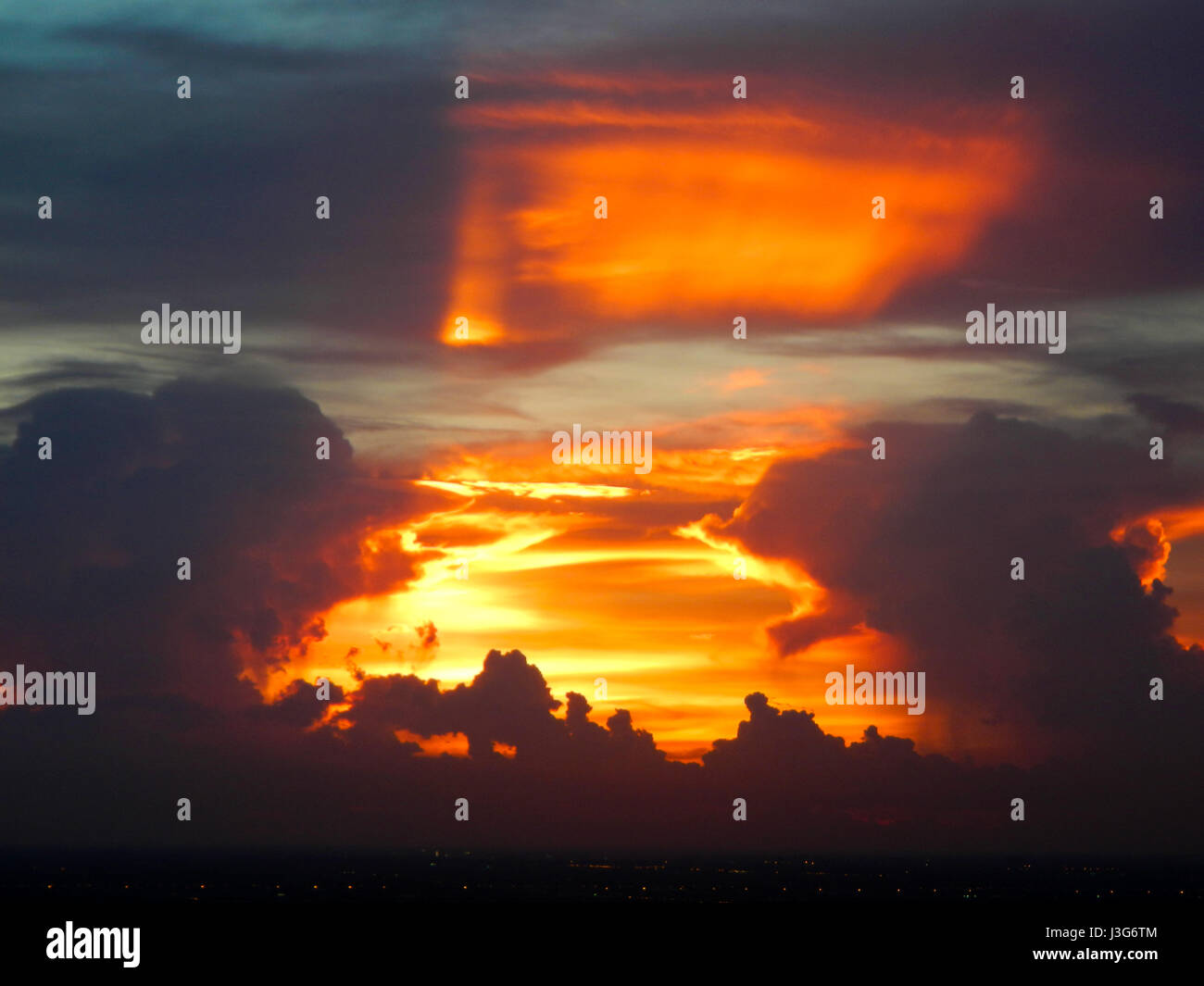 Fantastic sunset sky High Resolution Stock Photography and Images - Alamy