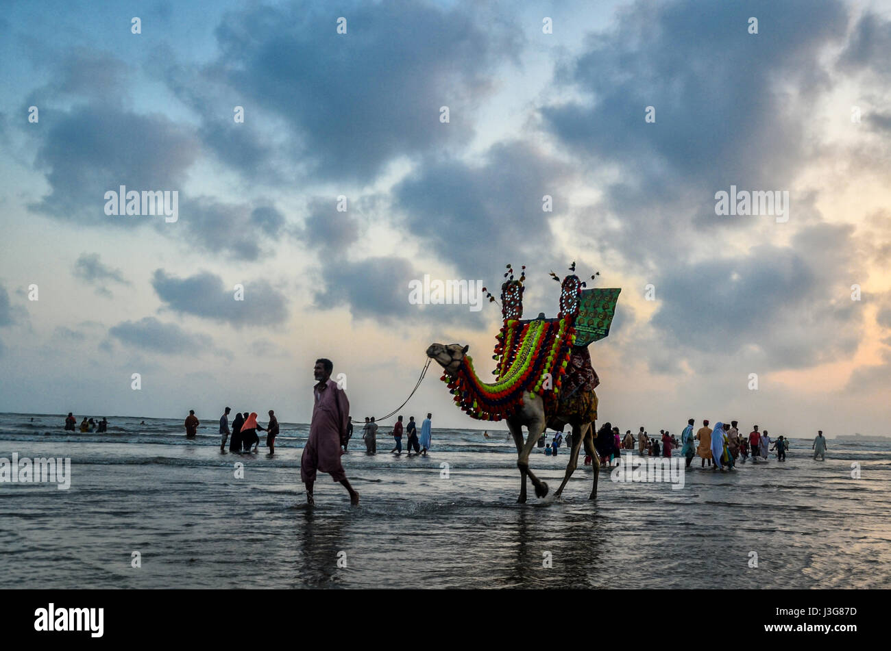 Sindhi culture hi-res stock photography and images - Alamy