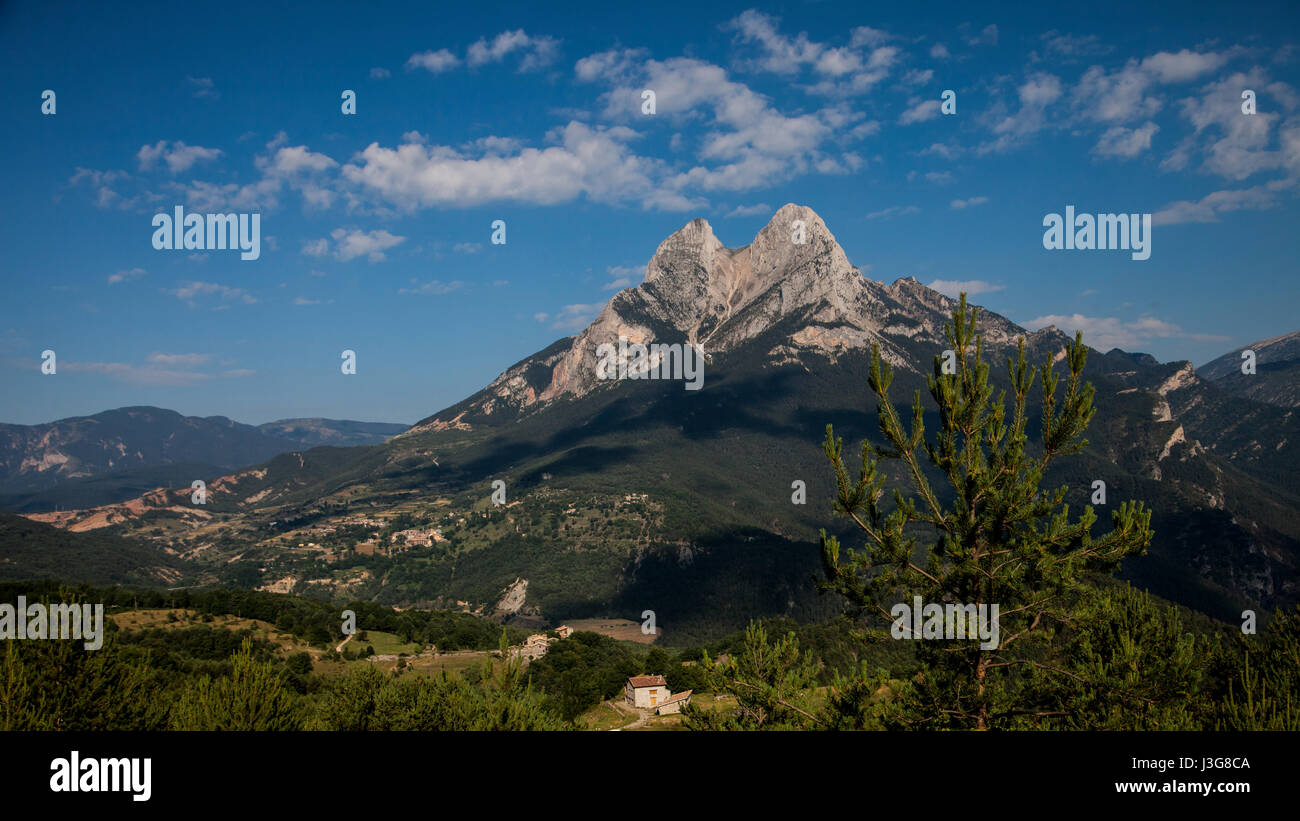 Pedraforca Mountain High Resolution Stock Photography and Images - Alamy