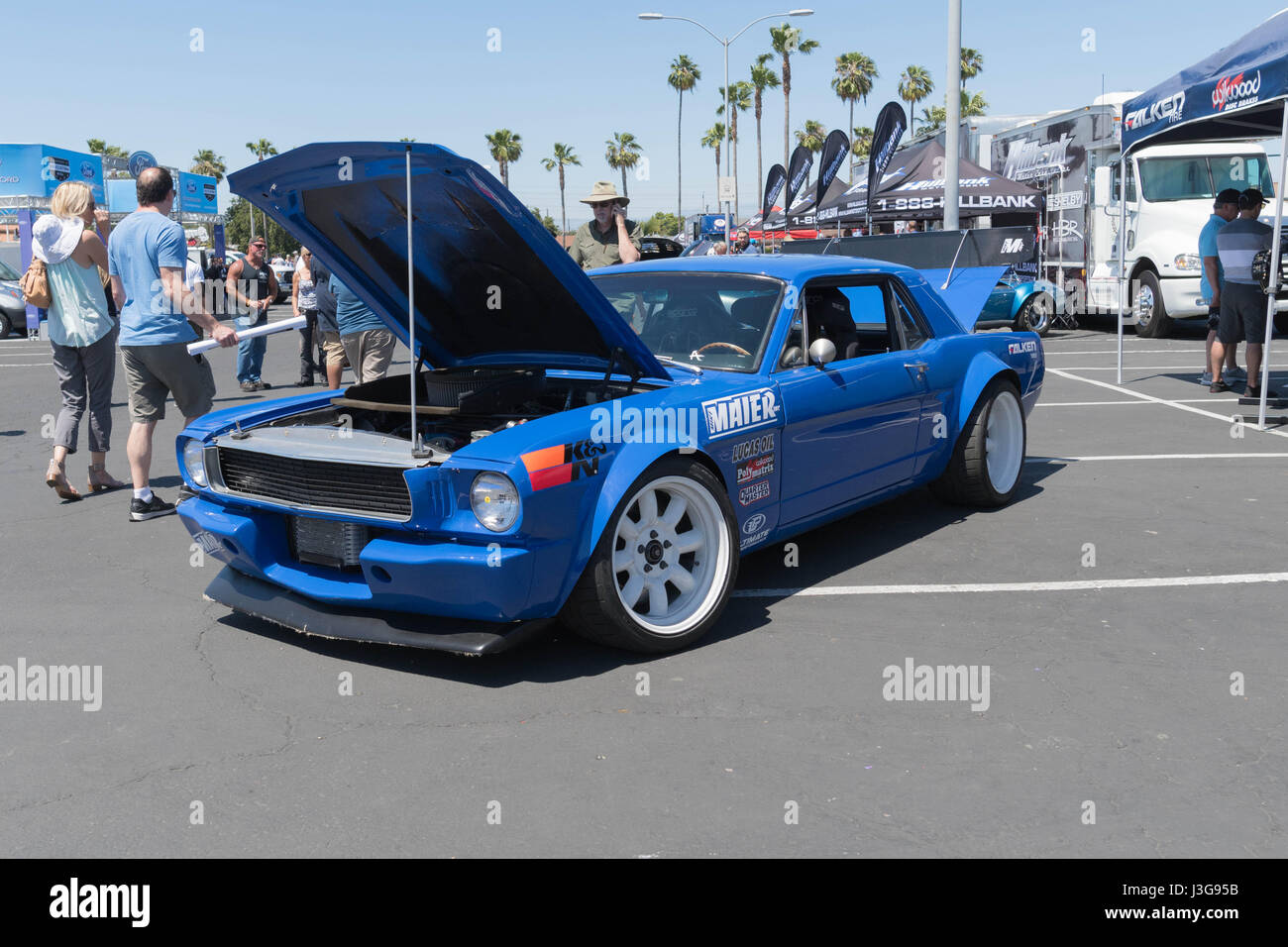 New generation nostalgia hi-res stock photography and images - Alamy