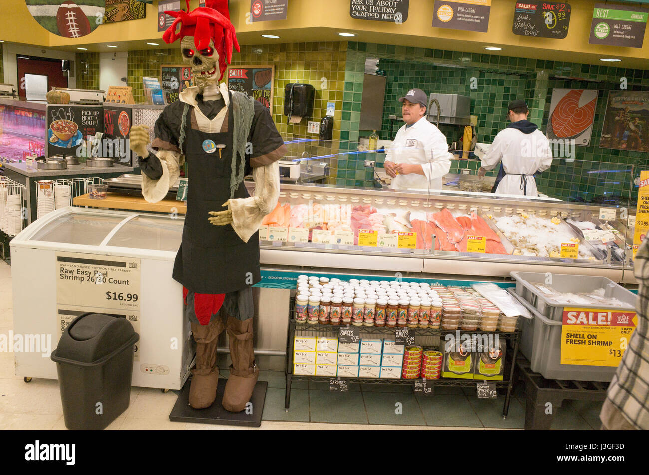 Meat department hi-res stock photography and images - Alamy