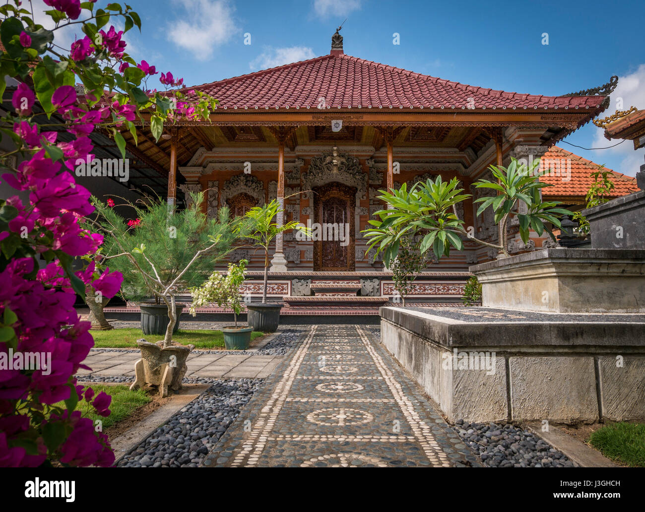 Bali traditional house hi-res stock photography and images - Alamy