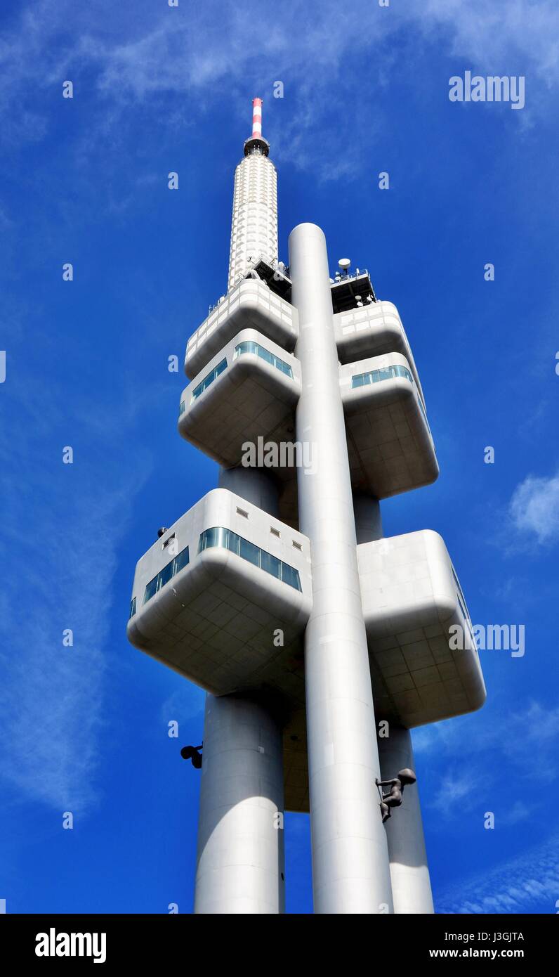 Tv signal tower hi-res stock photography and images - Alamy