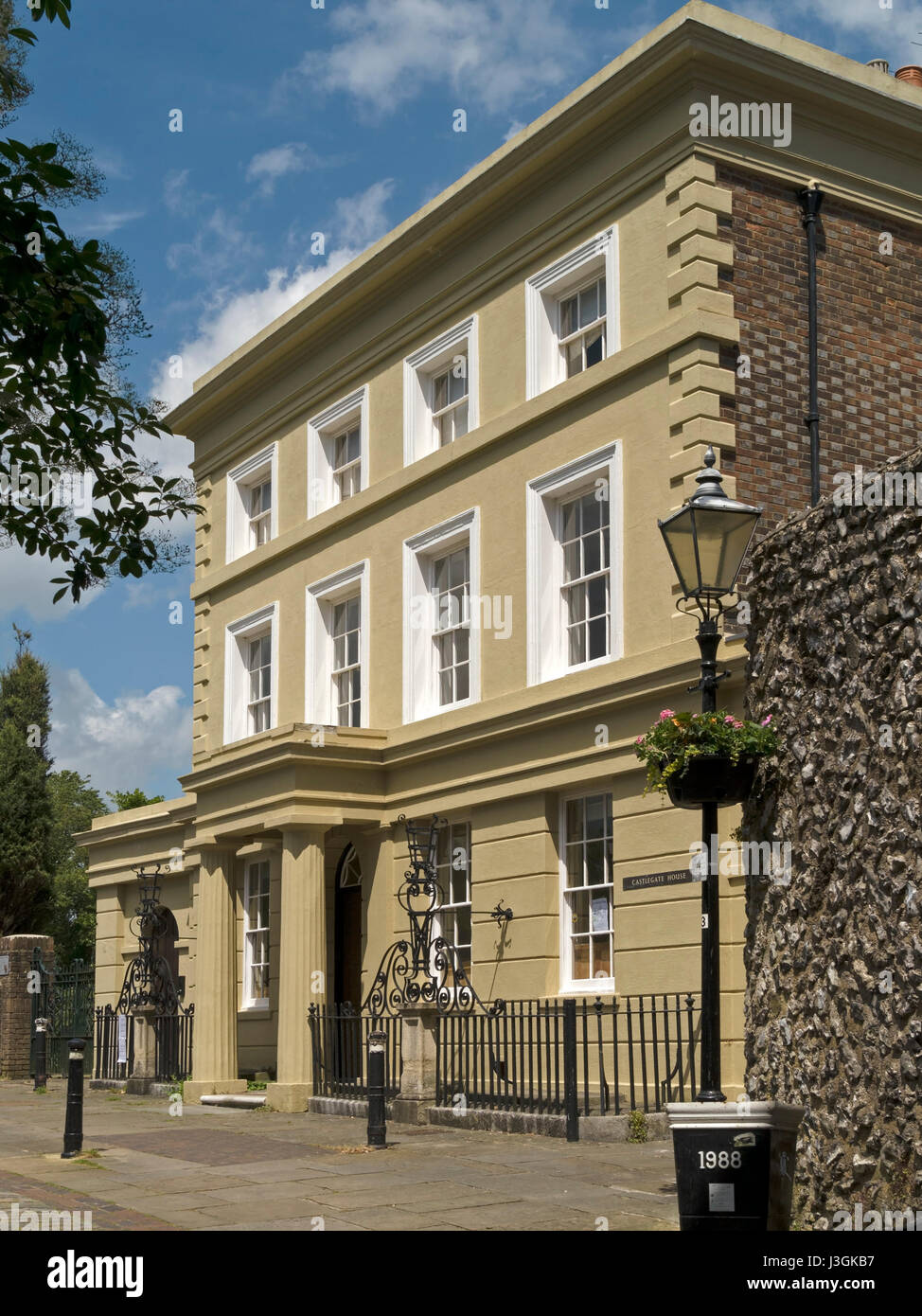 English style georgian house hi-res stock photography and images - Alamy