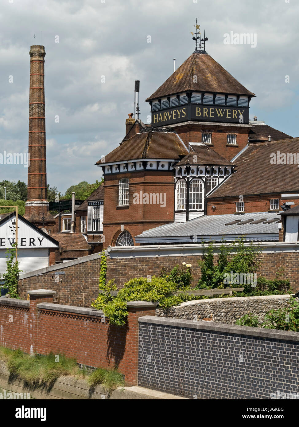 Harveys brewery lewes sussex hi-res stock photography and images - Alamy