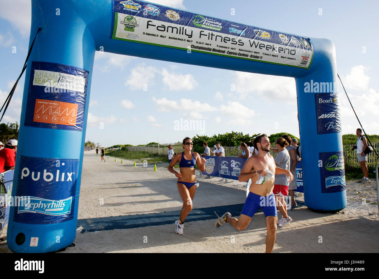 Asian and american athlete competition hi-res stock photography and ...