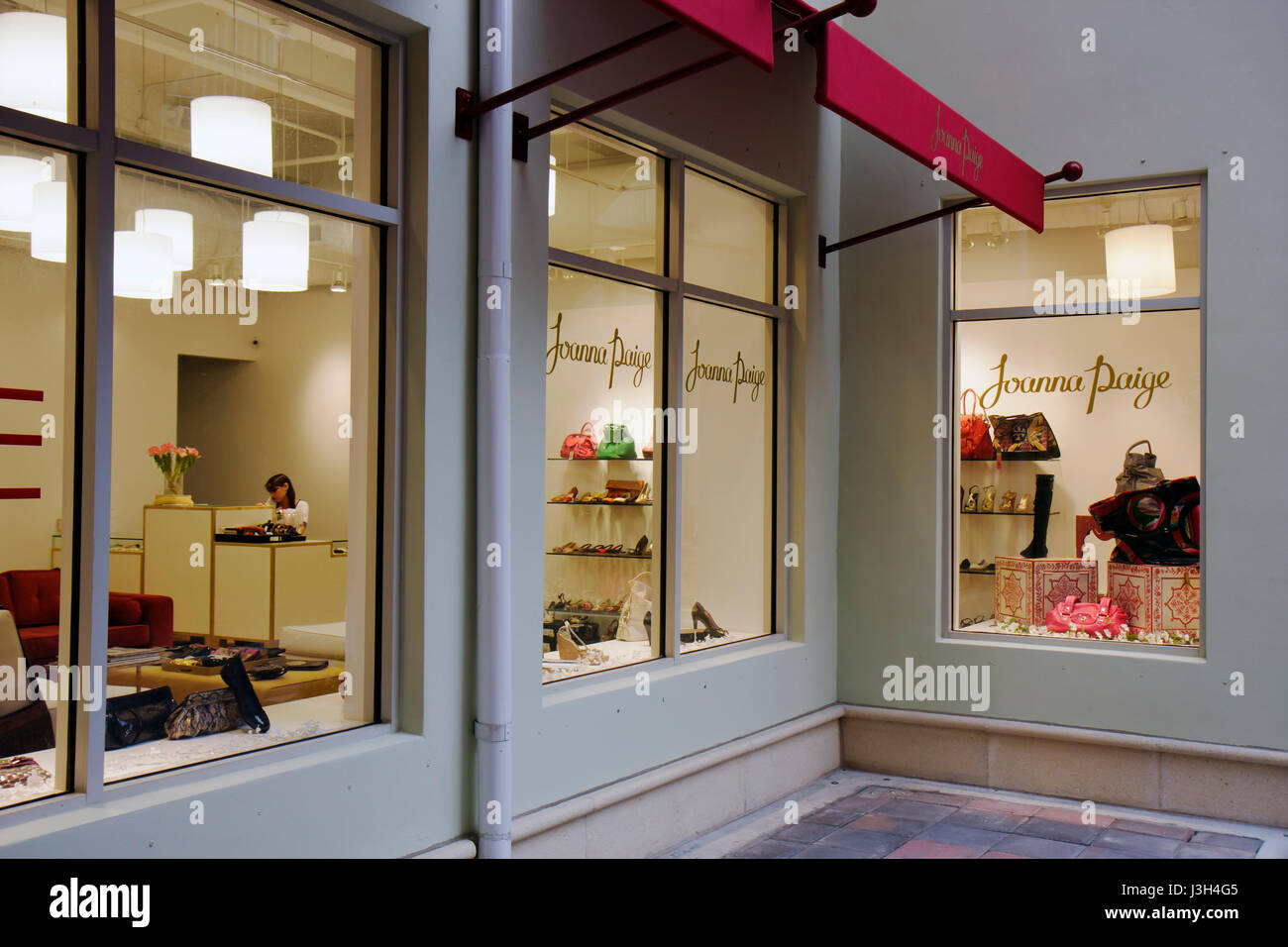 Miami Florida,Brickell Area,Mary Brickell Village,Joanna Paige,boutique ...