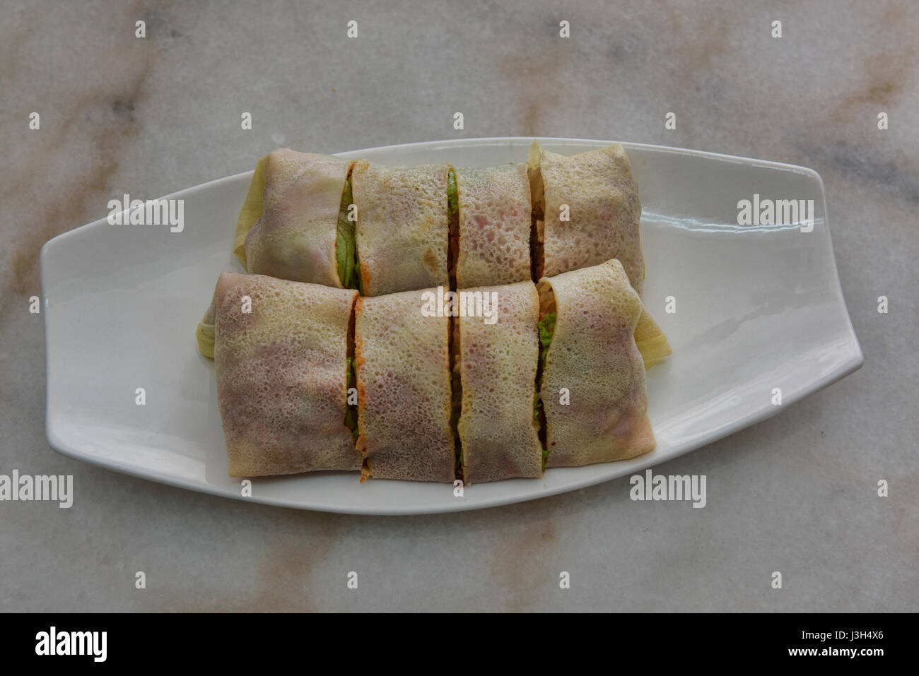 Freshly made popiah spring rolls, Malacca, Malaysia Stock Photo - Alamy